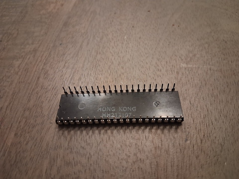 Commodore 64 C64 - VIC II NTSC Chip MOS 6567R8 - WORKING | eBay