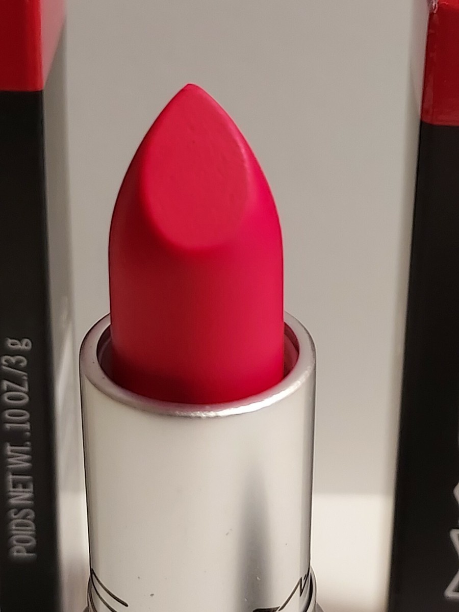 Mac Lipstick Relentlessly Red