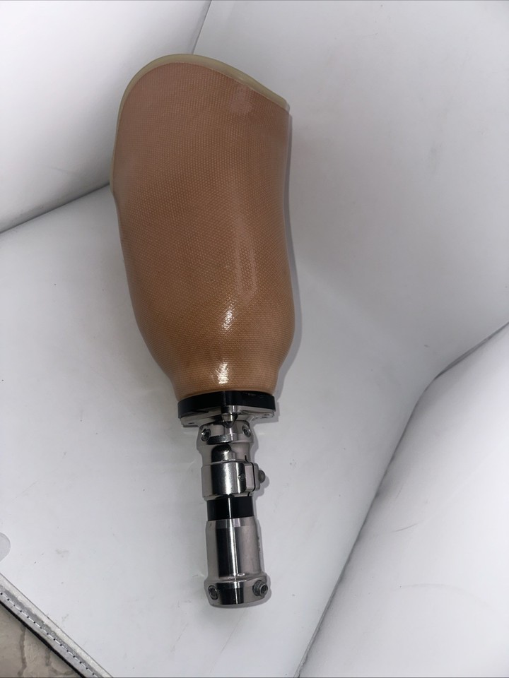 Right Above Knee Prosthetic Socket With Adapter 365 Lb Limit Not For ...