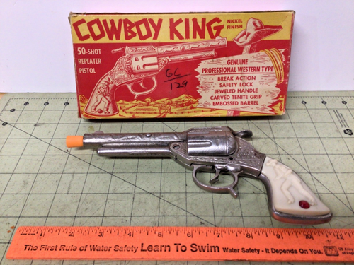 Vintage Cowboy King 50-shot repeater Toy Pistol cap gun with box RARE ...