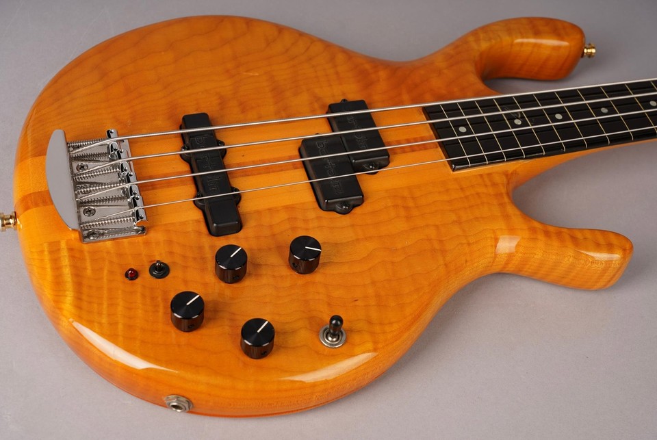 Pedulla Buzz Fretless Bass - 1986 - Amber w/HSC | eBay