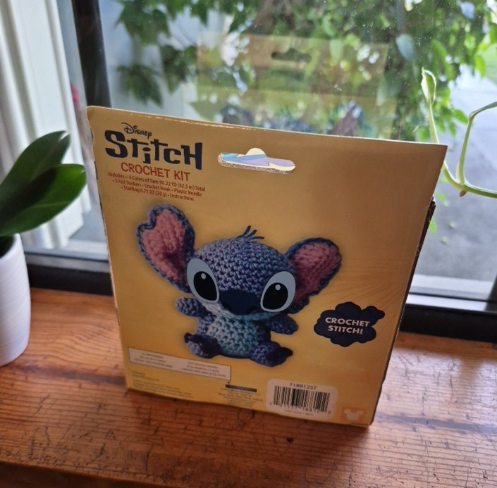 Disney Stitch CROCHET KIT 90yds Yarn Hook & Plastic Needle Stuffing | eBay