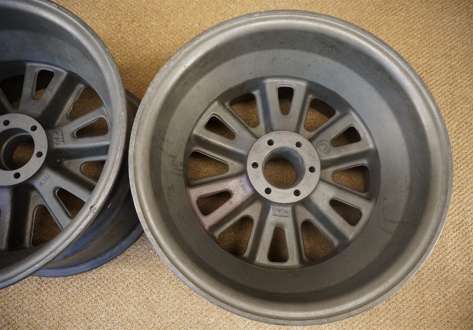 Halibrand Magnesium 15 x 9.5 Wheels 6 Pin on 3.5" Circle C Indy Car 500 ...