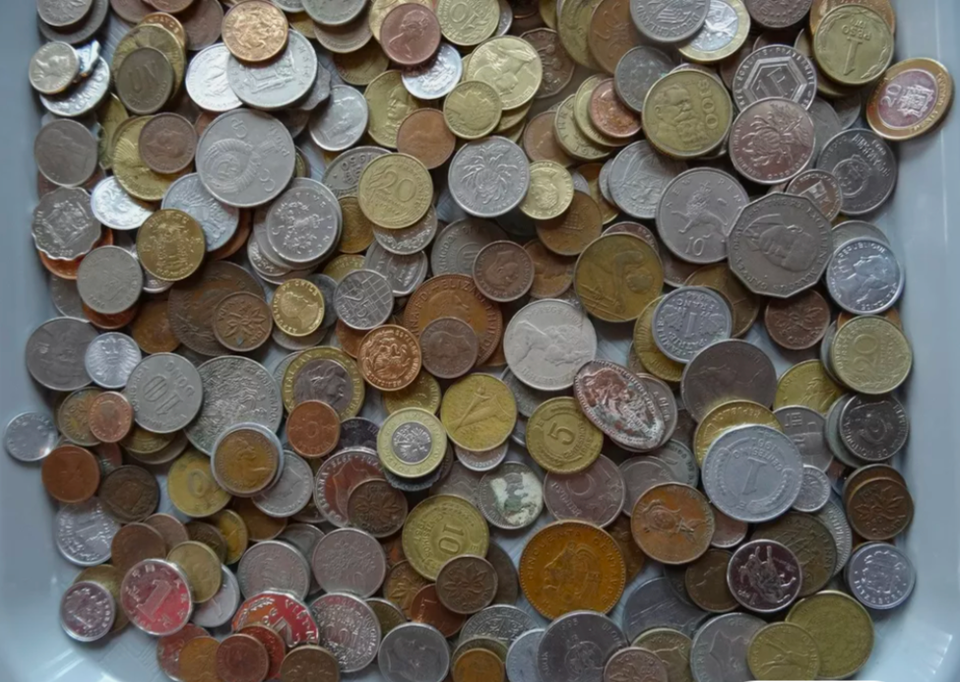 Old Mixed World Coin Collection Bulk Estate Exchange.....5 POUNDS ...