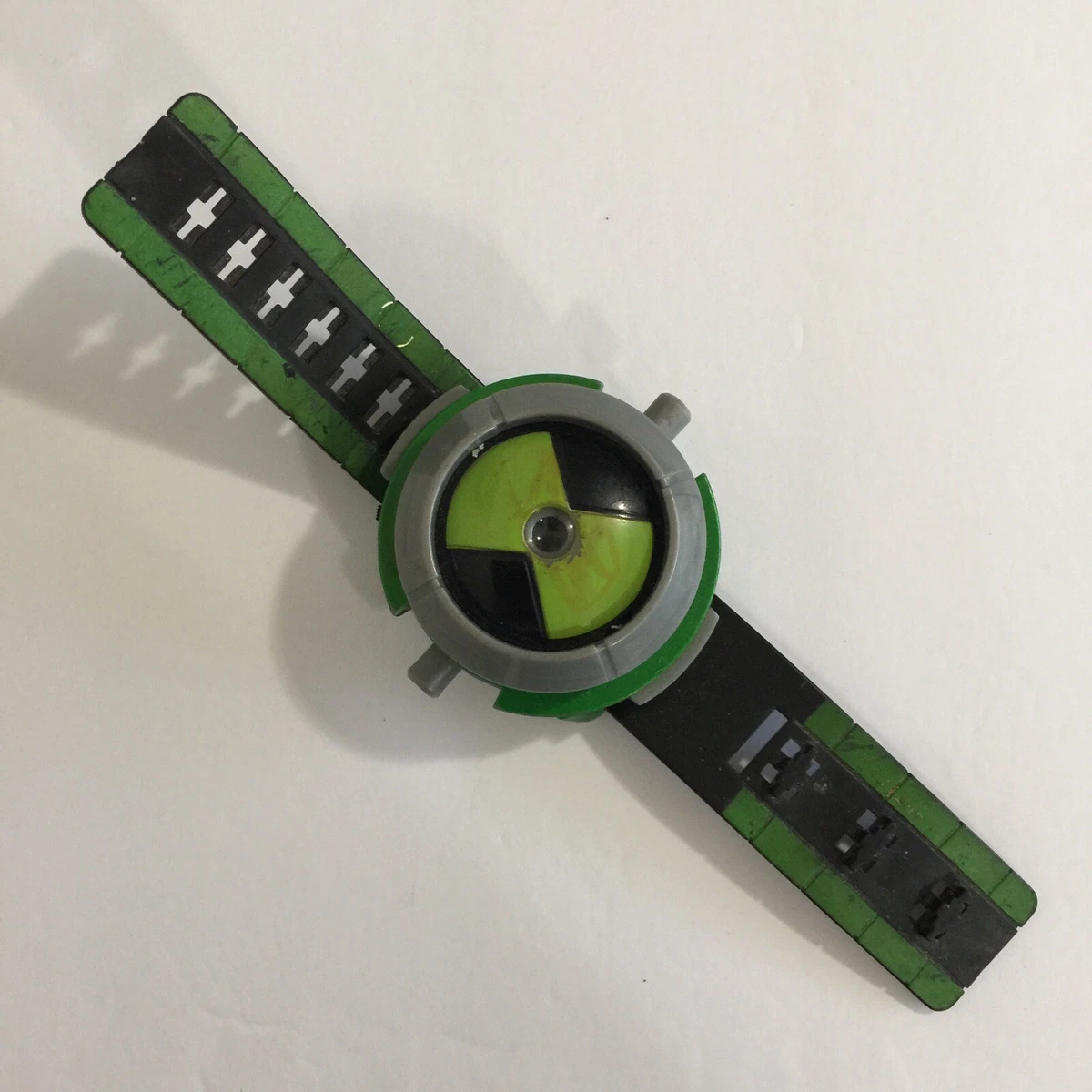 Ben 10 Alien Swarm Omnitrix Toy