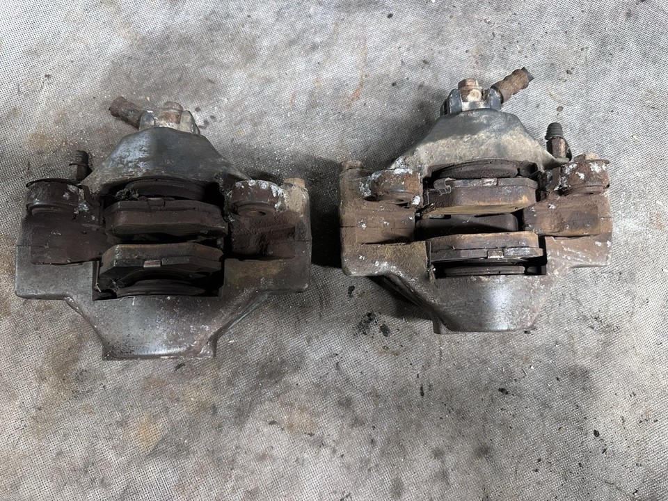 Pair of Rear 2 Pot Brake Calipers For: Subaru Impreza GDA GGA WRX Turbo ...