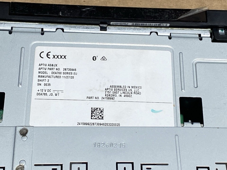 Aptiv Radio 28730946 12v JD DEA700 Series AM/FM Radio