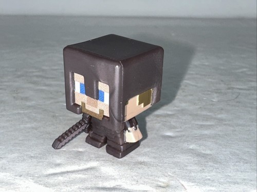 Minecraft Mini-Figures Series 23 1" Steve w/ Netherite Armor Figure ...