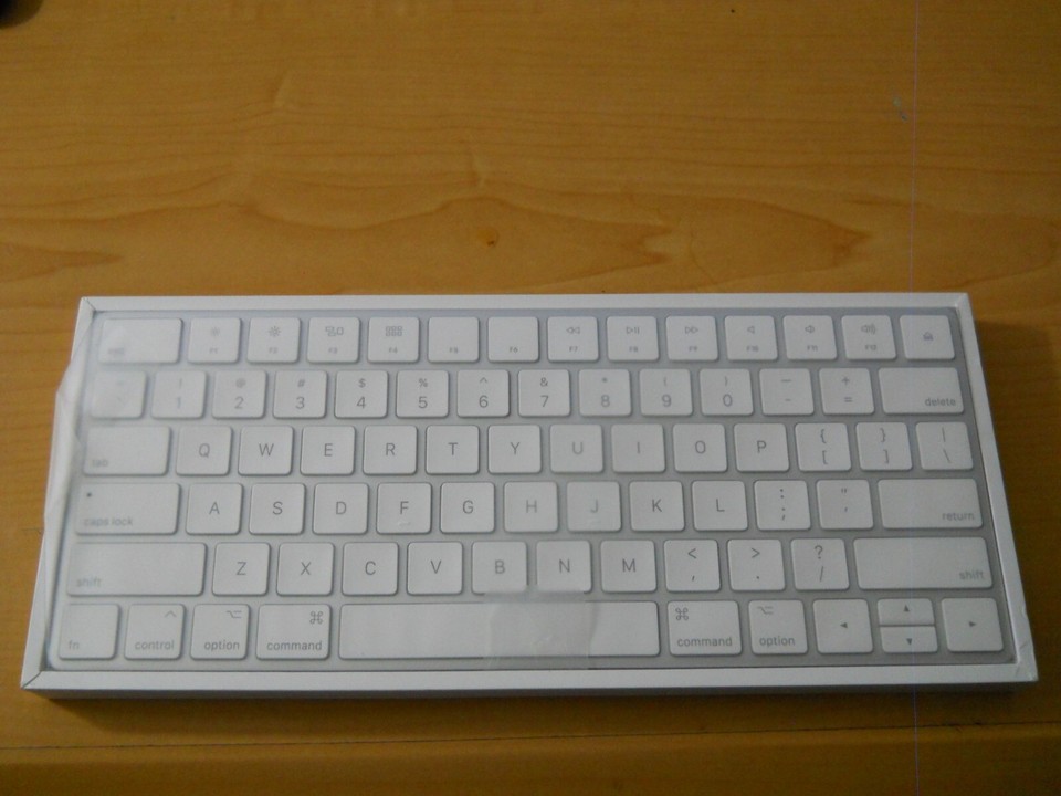 Apple A1644 Magic Keyboard (White/Silver) No USB Cable 888462650366 | eBay