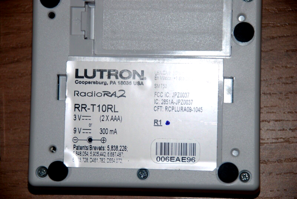 Lutron Radio Ra2 RR-T10RL-SW Table Top 10 button keypad (battery or AC ...