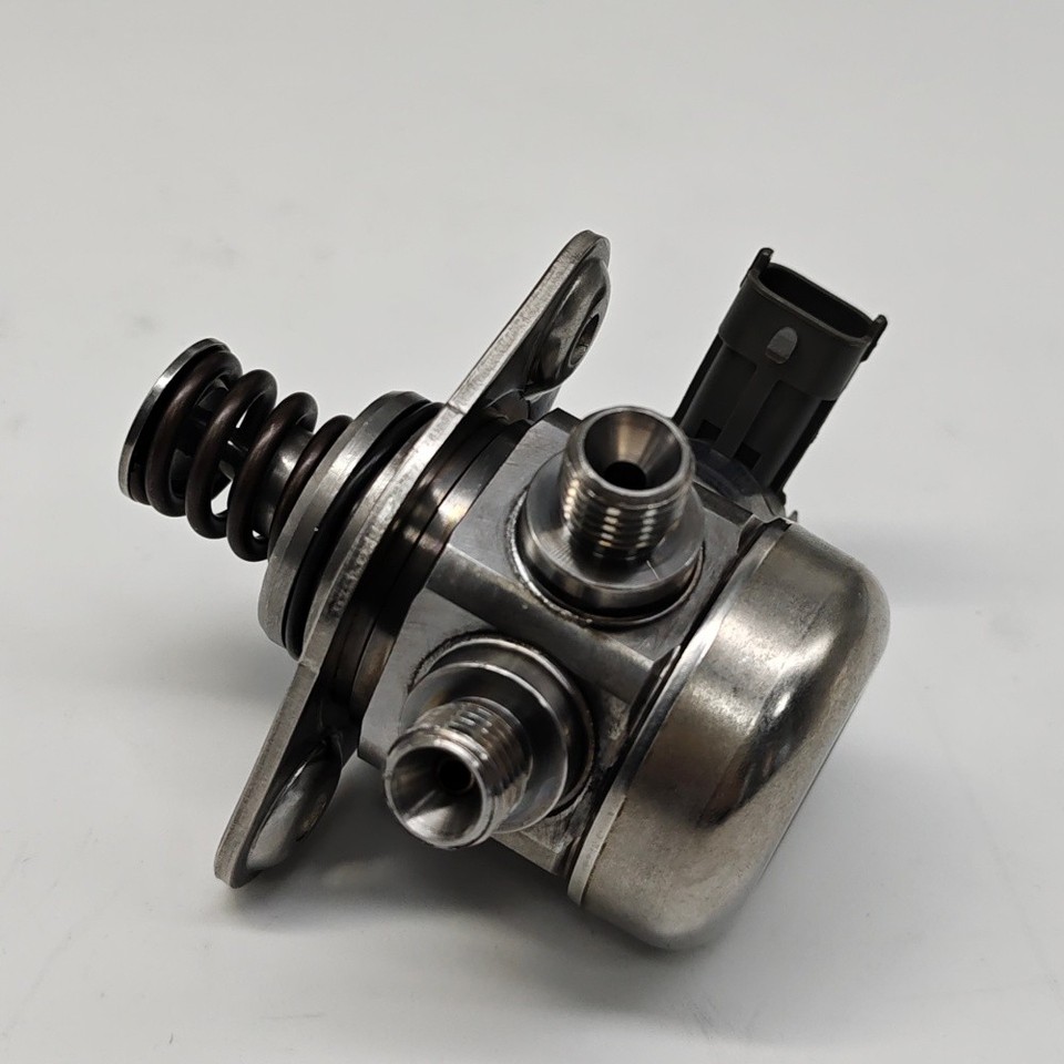 Bosch 0261520197 LR081595 High Pressure Fuel Pump for Jaguar Land Rover ...