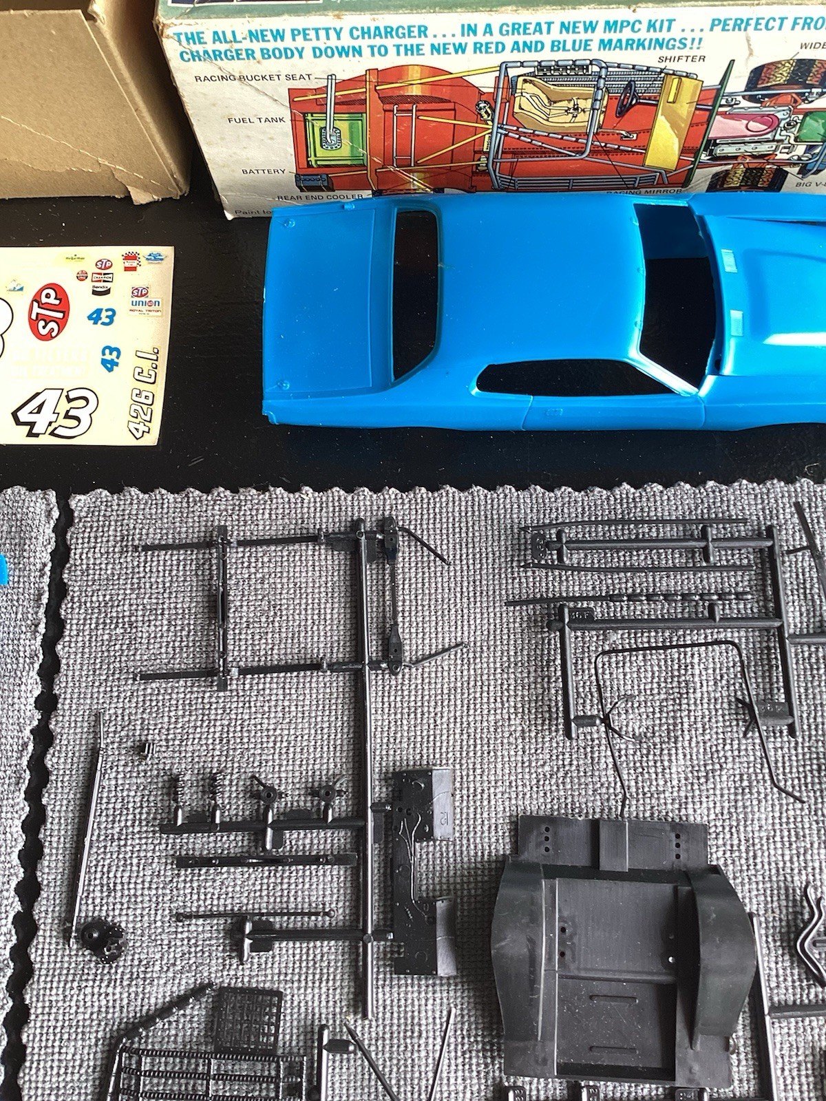 MPC Authentic NASCAR Series 1/25 Scale Model Kit | eBay
