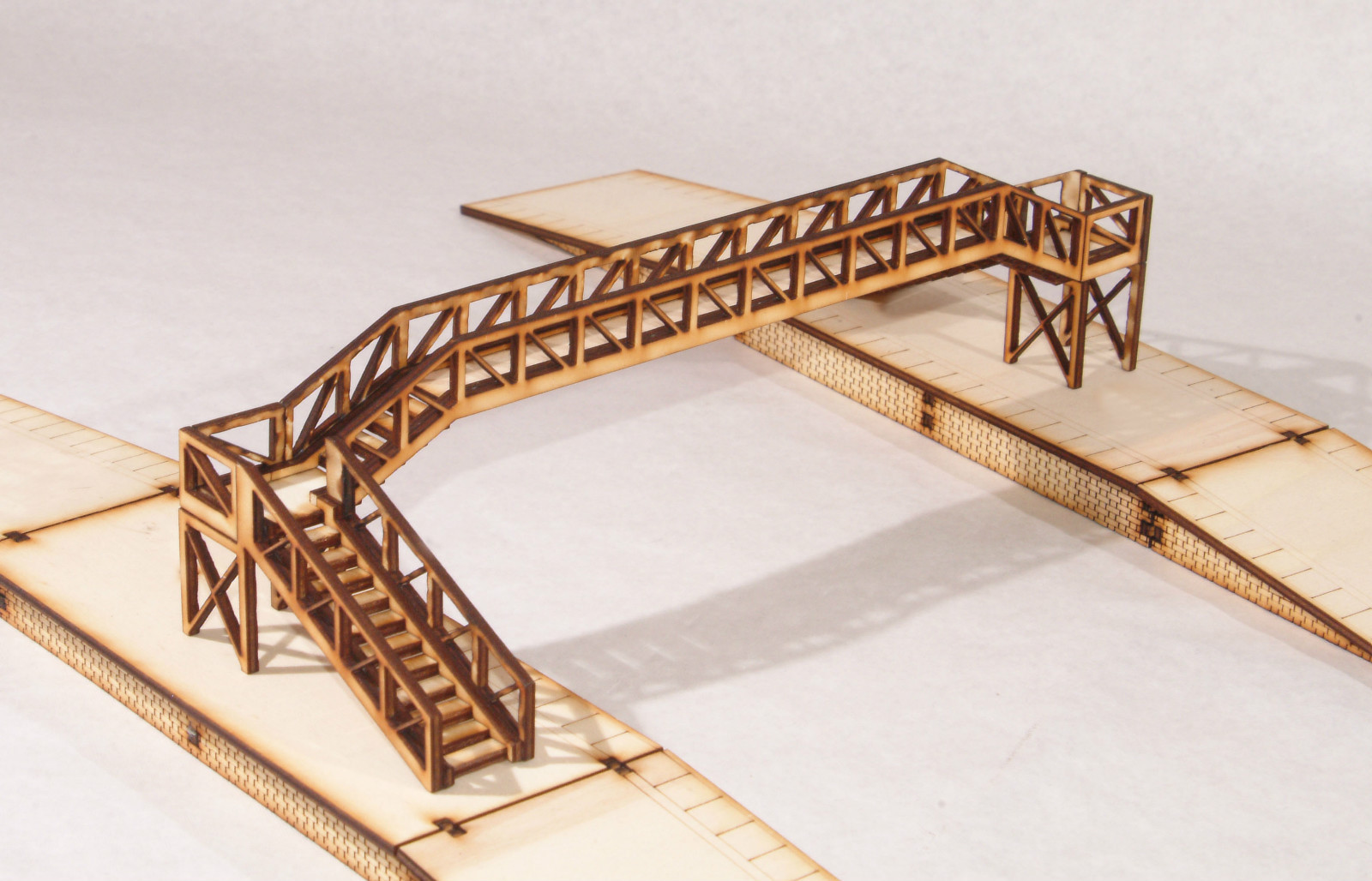FB002 Platform Footbridge Triple Track Span OO Gauge Model Laser Cut ...