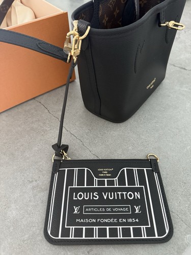 Louis Vuitton REVERSIBLE NEVERFULL BANDOULIÈR Purse BB Shoulder Bag ...