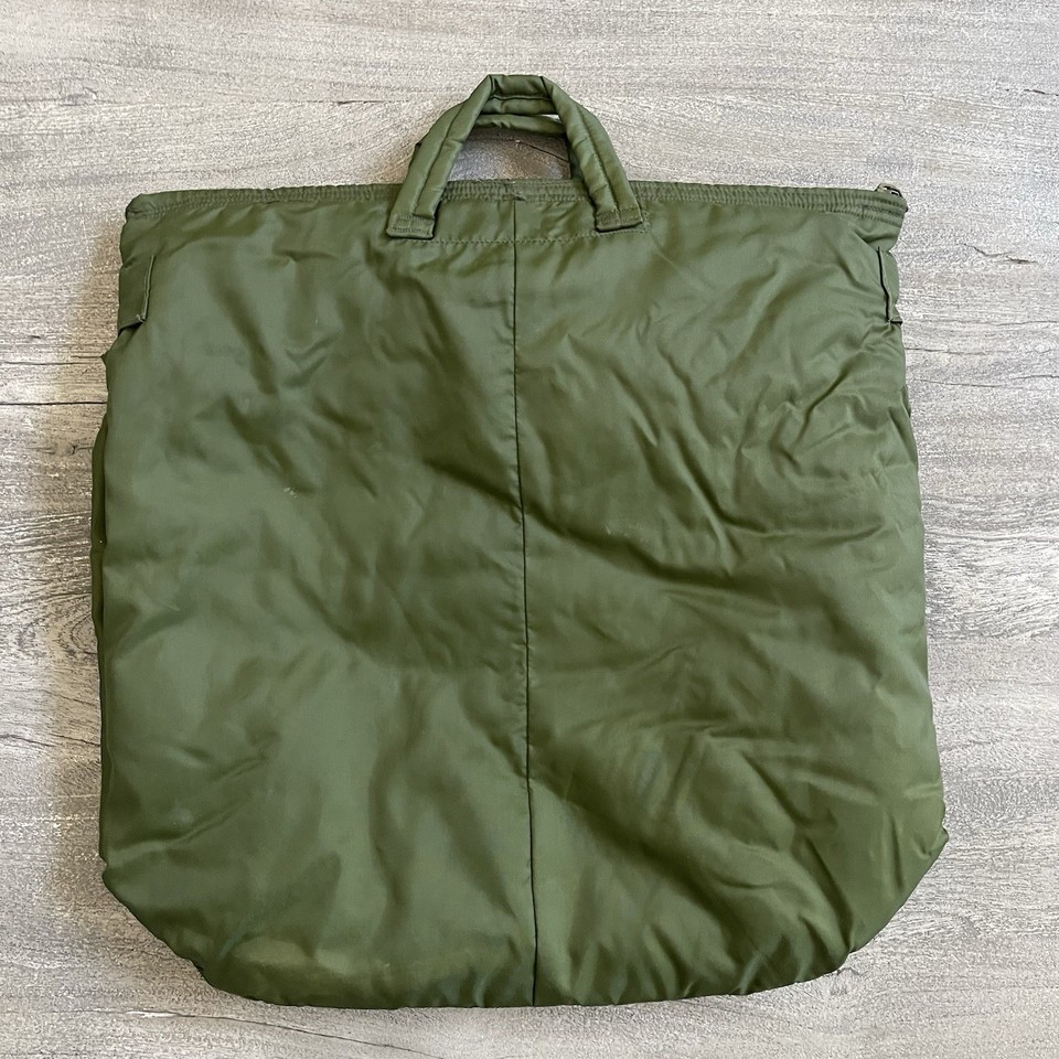 This is a U.S. Military olive green nylon pilot's helmet tote flight ...