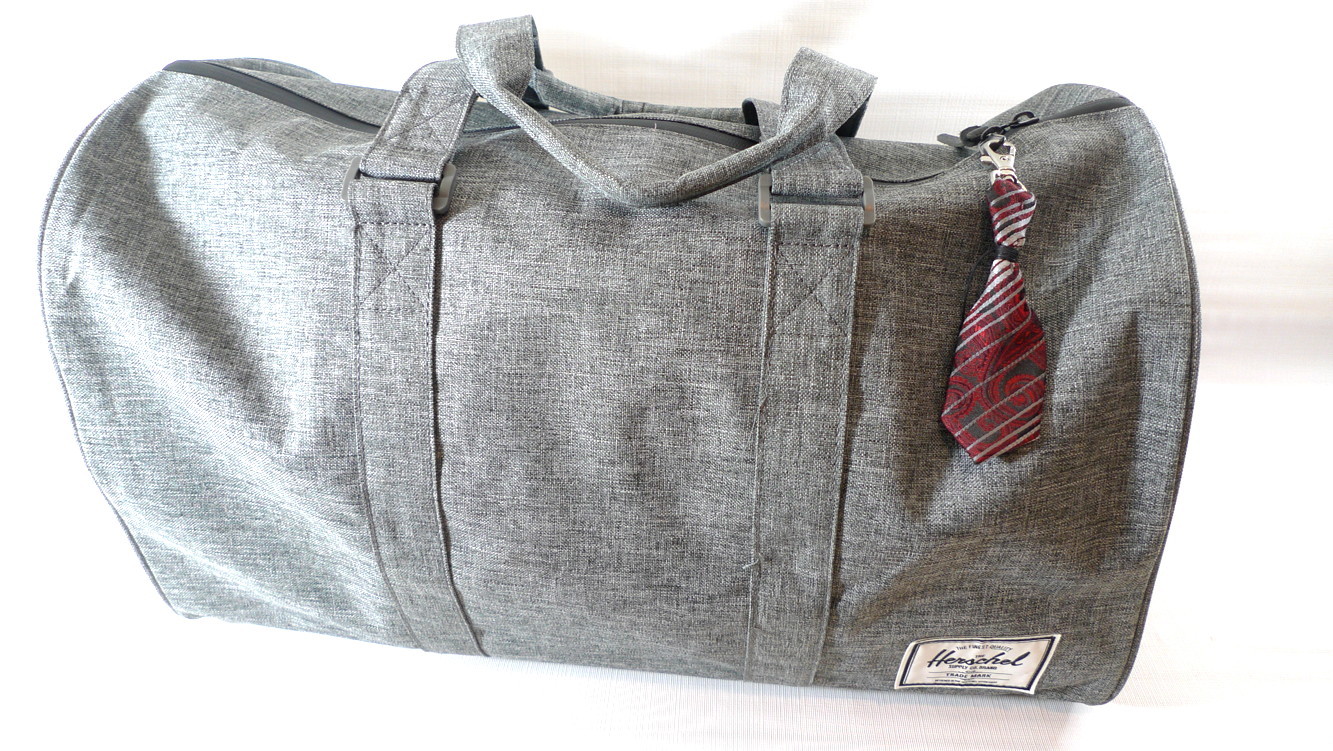 1 Handmade Men's Mini NECKTIE KEYCHAIN Zipper Pull Luggage ID Man Bag ...