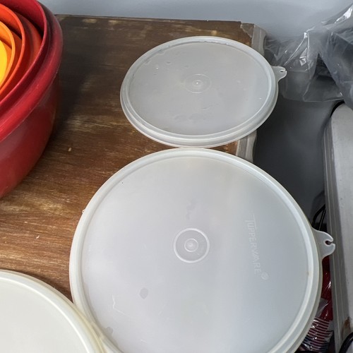 Vintage Tupperware Harvest Bowls Set Of 4 With Lids Seal | eBay