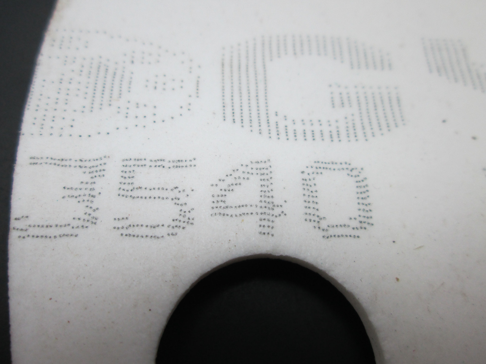 Lot of 2 Garlock Gylon Flange Gaskets 3540 1/8" 3.2mm 8 Hole 9" O.D. 4 ...