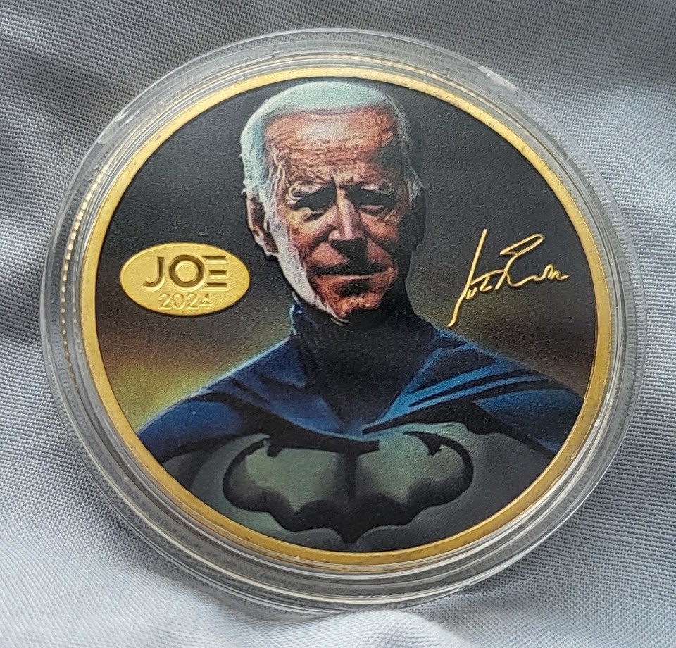 Donald Trump Super Joe Biden Man Gold Coin Signed US President Election ...