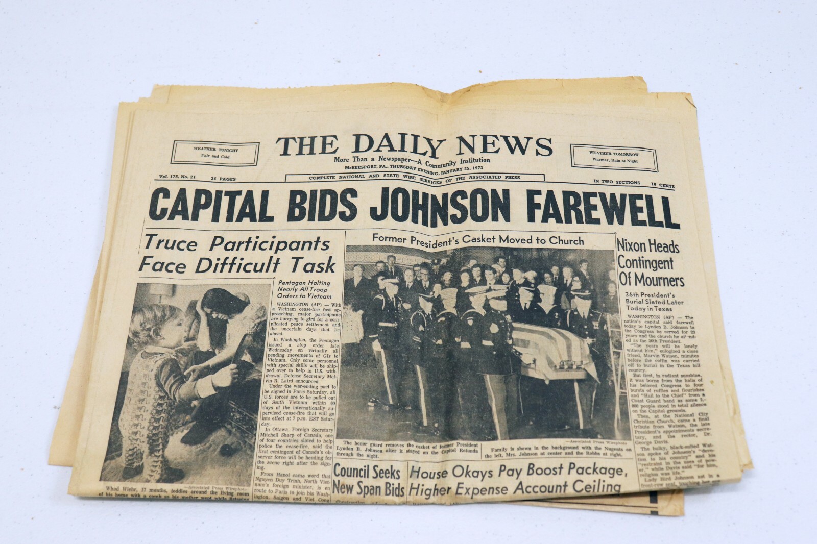 Vintage Jan 25 1973 PA Daily News Newspaper Death of Lyndon Johnson LBJ ...