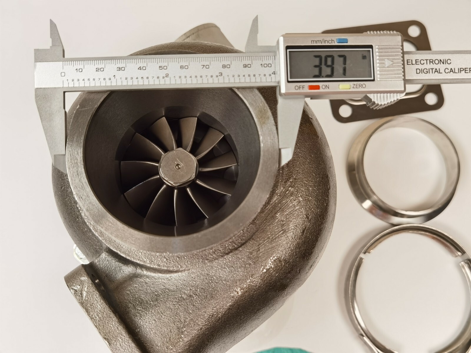 billet universal Turbocharger turbo for GT3582 T4 1.00 HOT .70 Cold ...