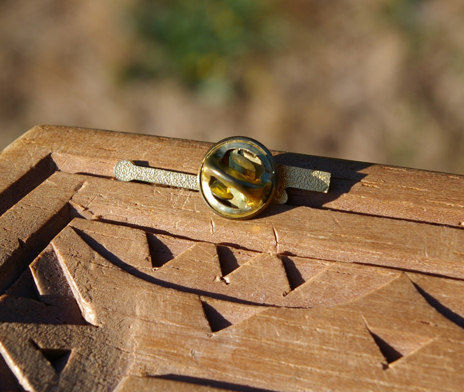 US West Communications Logo 1 1/4" Gold Tone Metal Lapel Pin Pinback | eBay