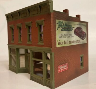 DPM HO Scale Built, Painted and Weathered Robert's Dry Goods Structure ...