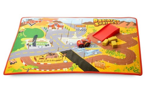 Walt DISNEY PIXAR CARS Lightning McQueen RADIATOR SPRINGS INTERACTIVE ...