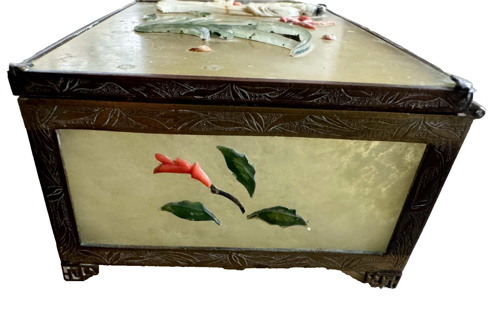 Antique Jade Box with Red Coral, Dark Green Jade, "Bone" and Gilt ...