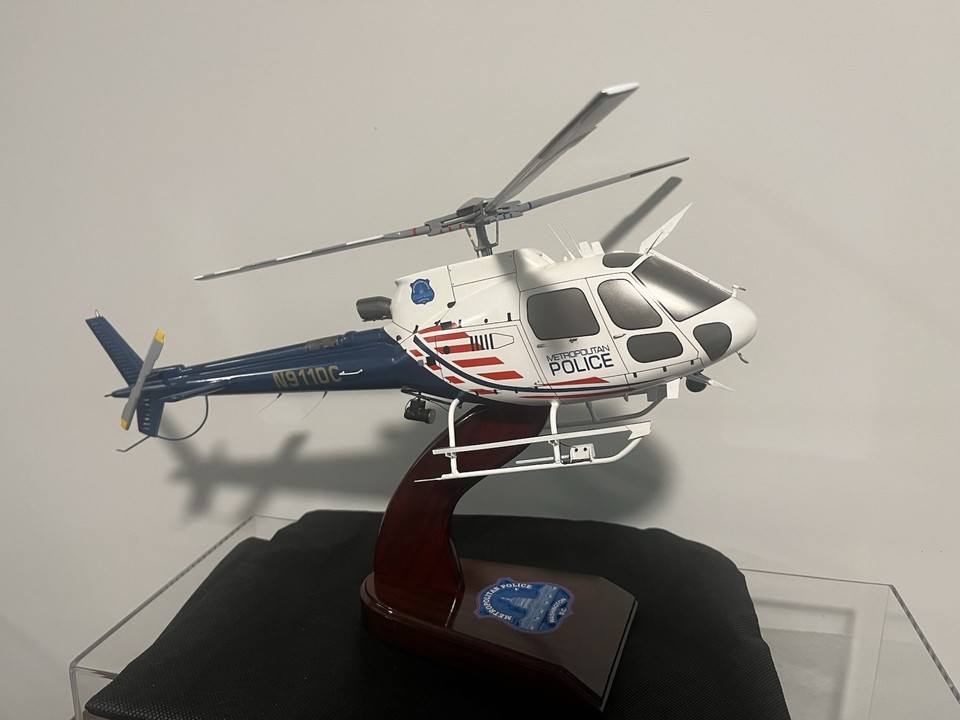 Airbus AS350 B3 DC Metropolitan Police Department Falcon 1 Helicopter ...