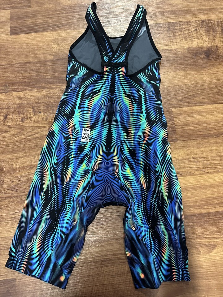 Worn 1 race TYR Women's Venzo Genesis Closed Back Tech Swimsuit - 22 ...