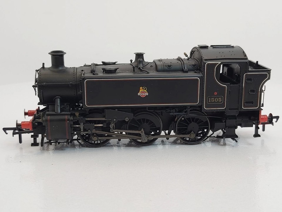 Rapido Trains 904003 WR 15xx 0-6-0PT Lined Black Early Emblem No. 1505 ...