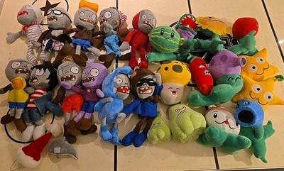Huge lot of 24 PVZ Plants vs Zombies Plush Rare Toy Peashooter Chili ...