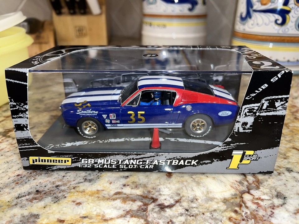 Pioneer P030 Southern Ford Dealers Team #35 Mustang Fastback 1/32 Slot ...