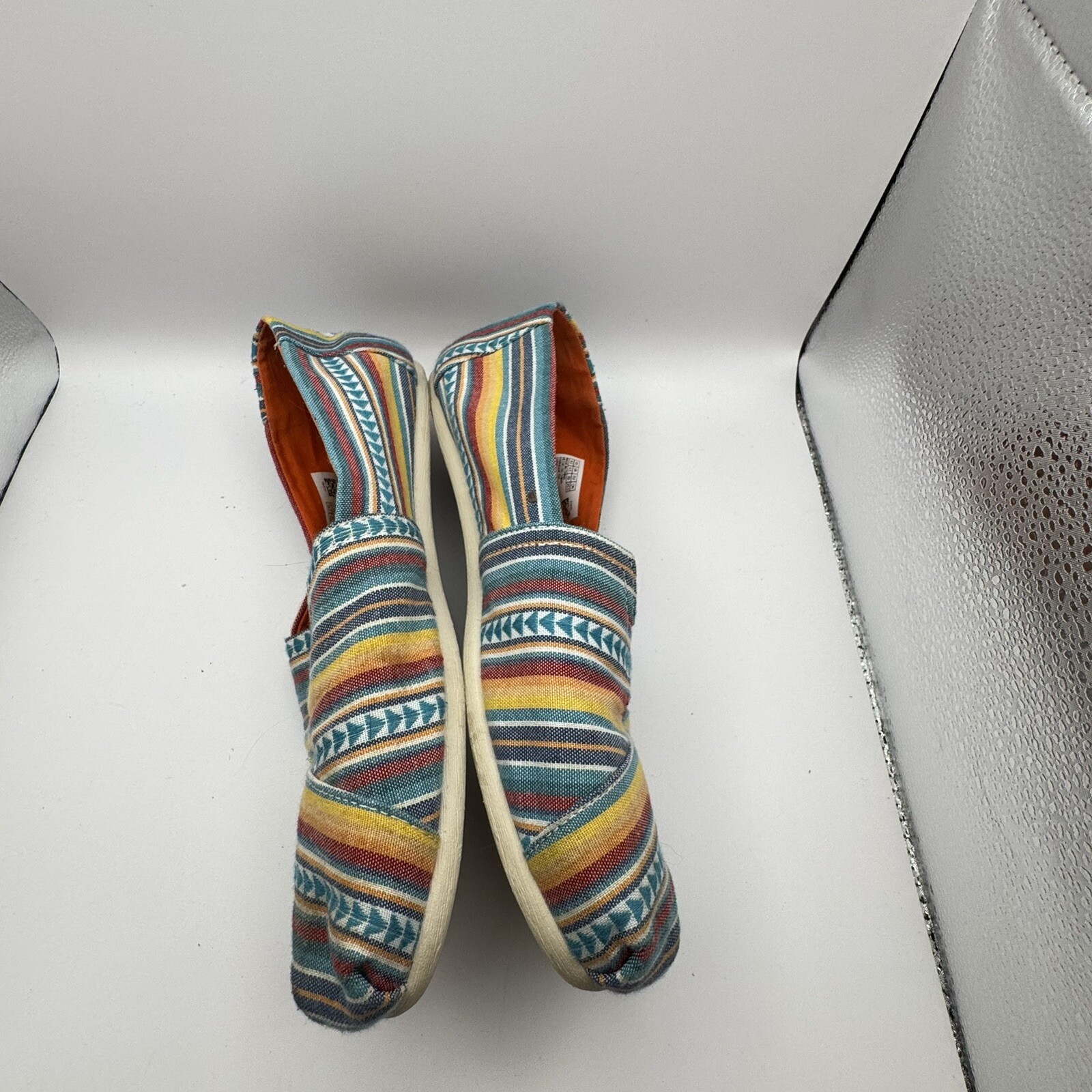 TOMS Womens Slip On Flats Southwestern Aztec Native Tribal Boho Design ...