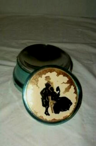 ANTIQUE AQUA ALUMINUM POWDER BOX MUSICAL SILHOUETTE COUPLE ROMANTIC ...