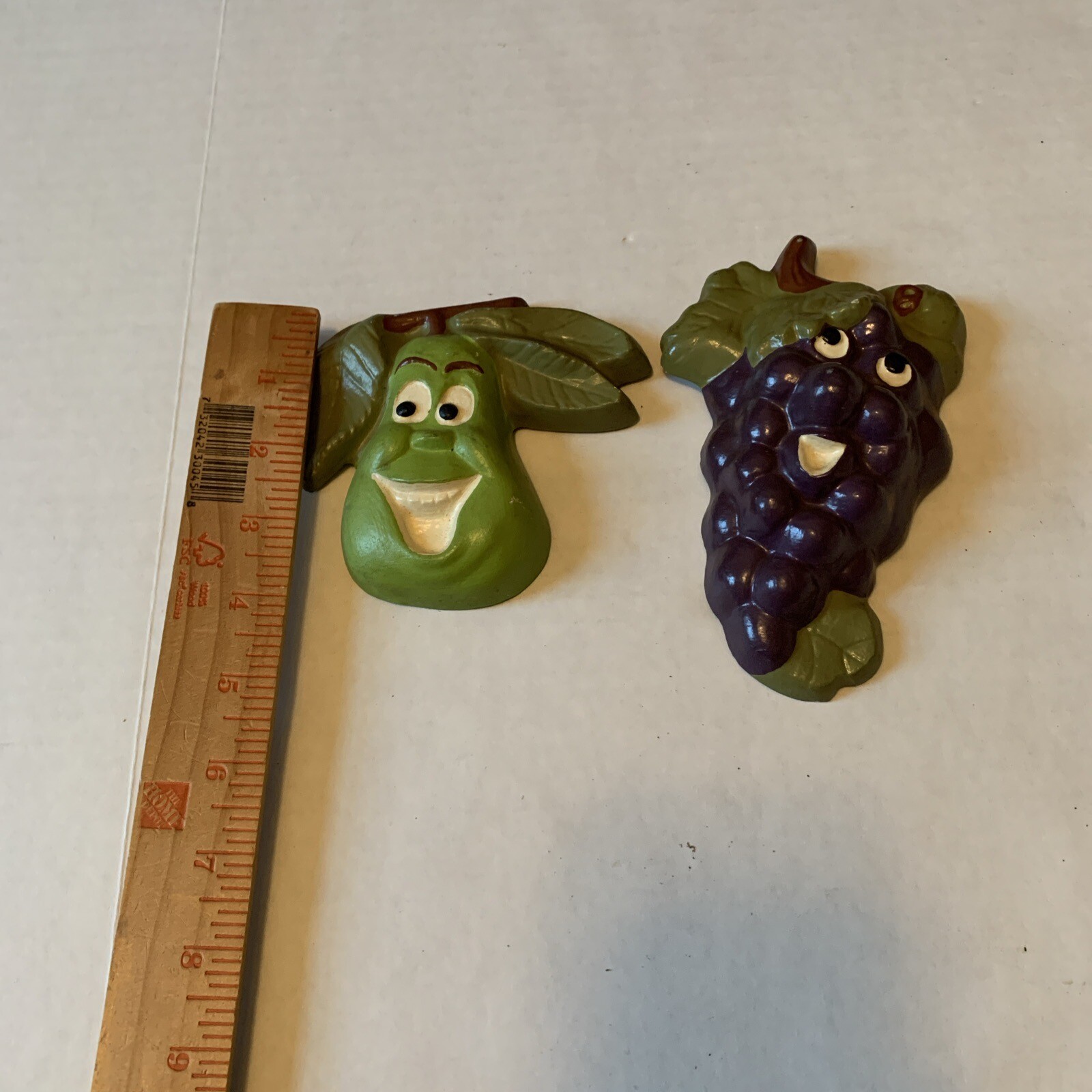 7 Vtg 1970s Anthropomorphic Fruit Chalkware Wall Plaques Grape Pear ...