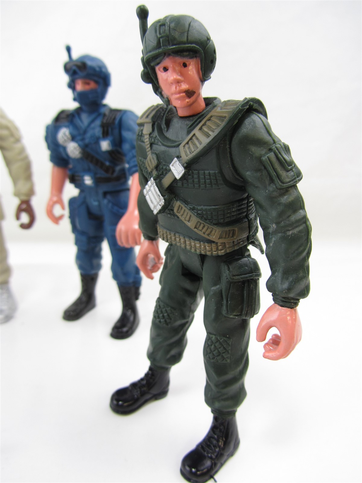 5 Lot - LANARD Toy Military Action Figures approx 5" WM84495 & 3 Gun ...