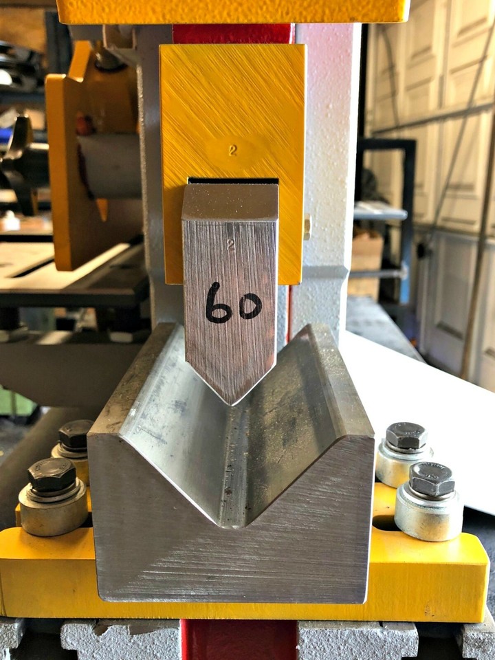 Washing Line Clothes Line Wall fixing bracket 10" BLACK BASKET Made In ...