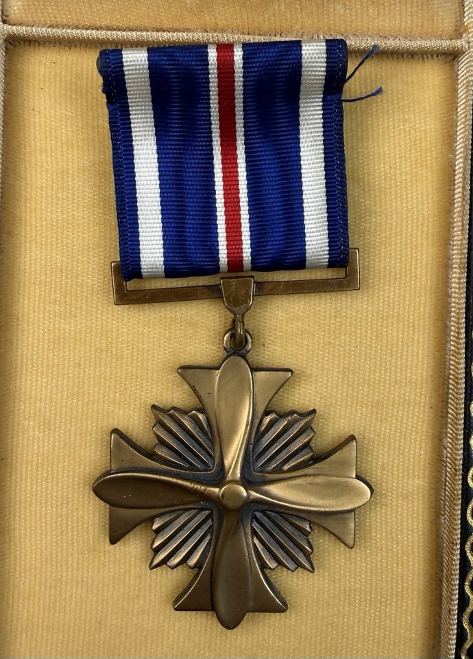 Original WWII U.S. Army Air Corps Distinguished Flying Cross Medal ...
