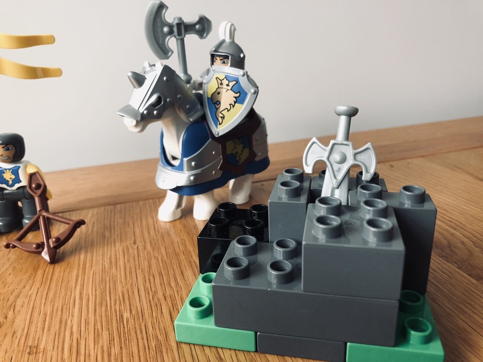 Lego Duplo 4775 Knight And Squire Castle Sword Horse Armour Rare 💯 ...