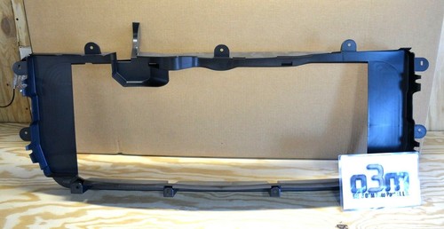 2014-2015 GMC Sierra 1500 Radiator Grille Inner Rubber Black new OEM ...