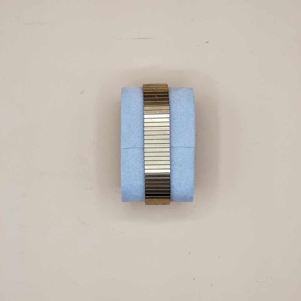 Vintage Timex Quartz Flex Fit Men's Gold Tone Water Resistant Watch. | eBay