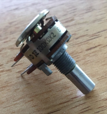 "NOBLE" (Japan) NOS 16-Type 100K BALANCE Potentiometer Center Detent 0. ...