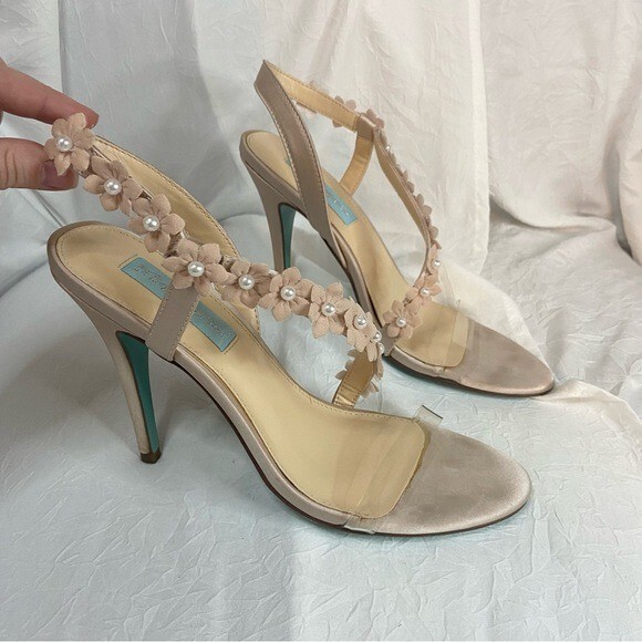 Betsey Johnson Baha Asymmetrical Floral Sandals Heels - Gem