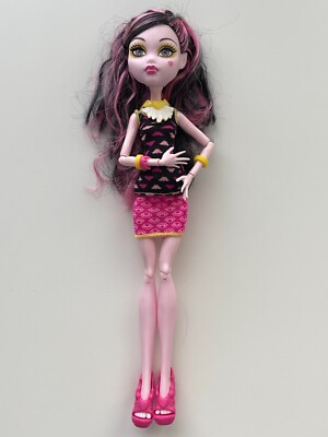 Monster High Doll Draculaura Original Release First Wave Creepateria ...