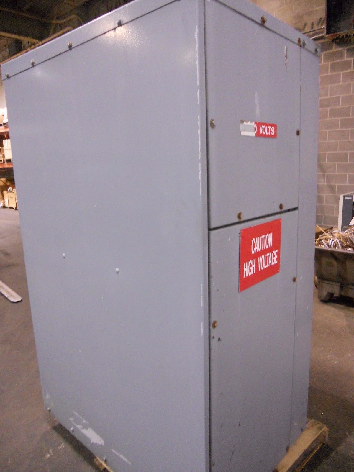 MZ-578, GE LOAD INTERRUPTER SWITCH. 600 AMP. 4160 VOLT. 4.8-5.5 KV MAX ...