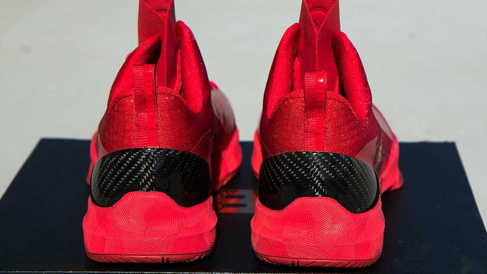 Big Baller Brand/BBB ZO2 Triple Red Basketball Shoes, 2 Free T-Shirts ...