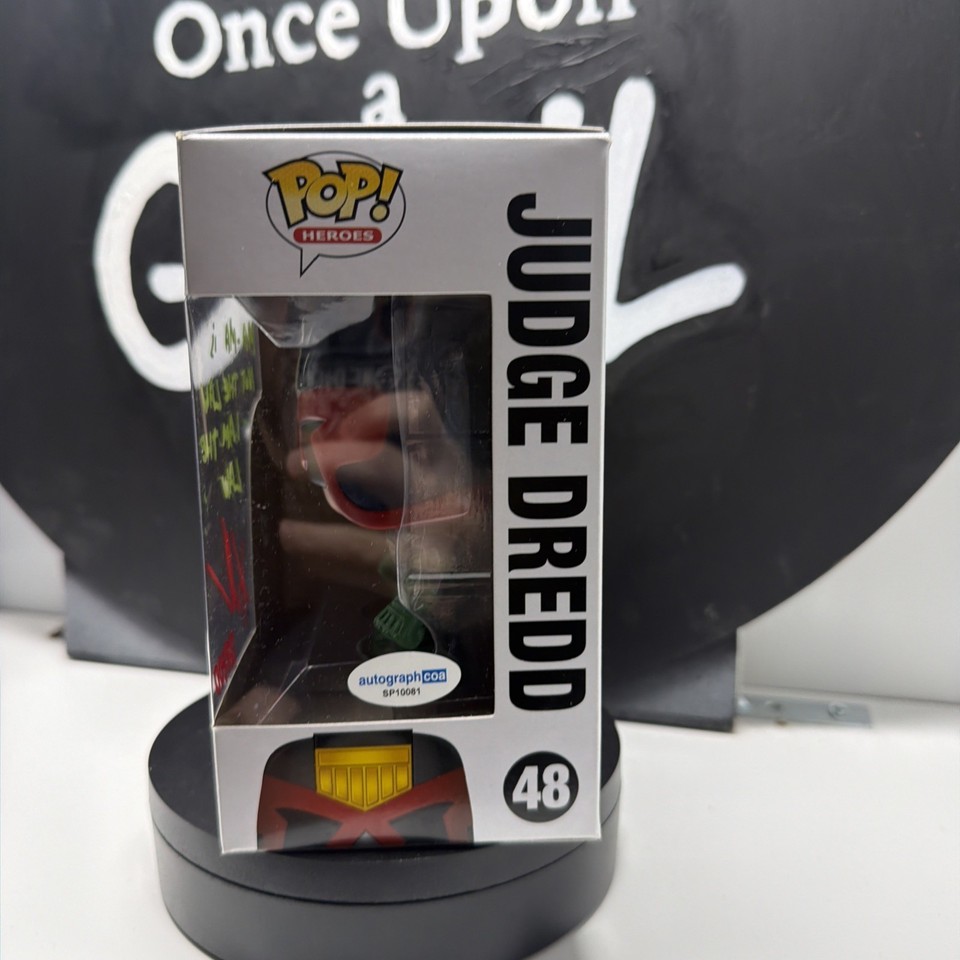 Judge Dredd Signed Funko Pop 48 Signed Karl Urban With Quote ACOA Coa ...