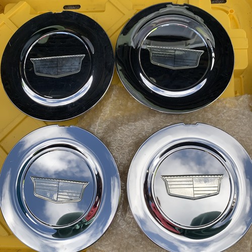 OEM FACTORY ORIGINAL Cadillac Escalade Platinum Wheel Center Caps. GM ...